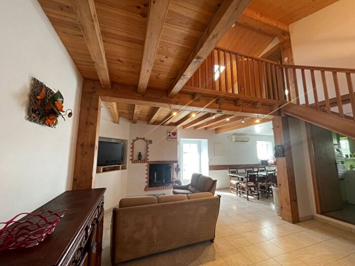 Appartement à louer - Mendive - 3 pièces - 2 chambres