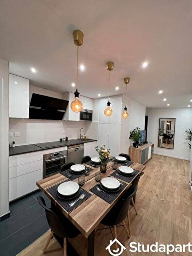 Appartement à louer - Reste des Chenes-Le Ponceau, Cergy - 1 pièce - 1 chambre