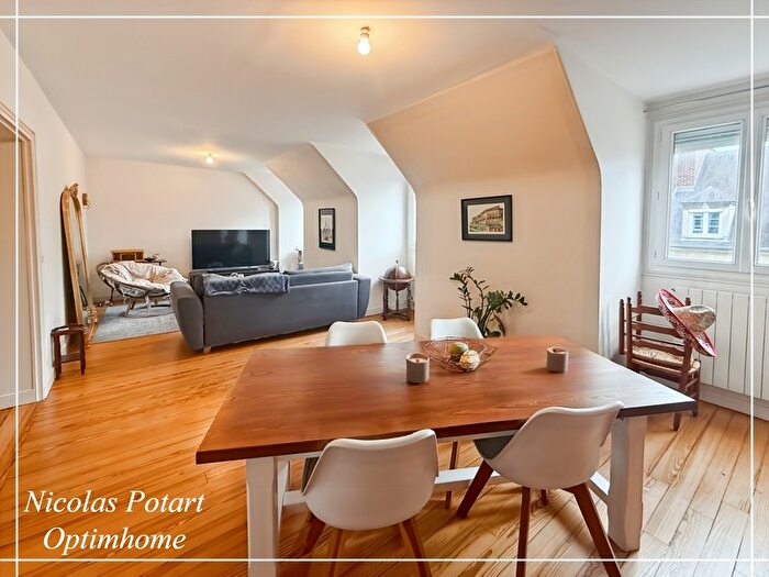 Appartement à vendre - Compiègne, Centre-ville - 4 pièces - 2 chambres