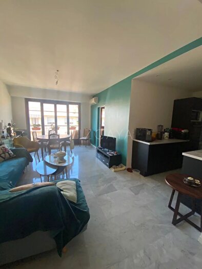 Appartement à louer - Nice, Riquier - 3 pièces - 2 chambres