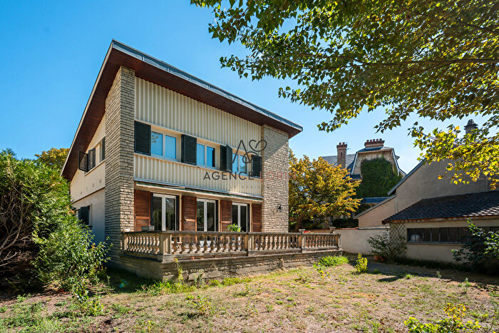 Maison 9 pièces à Le Vésinet, Charmettes, Merlettes, à vendre