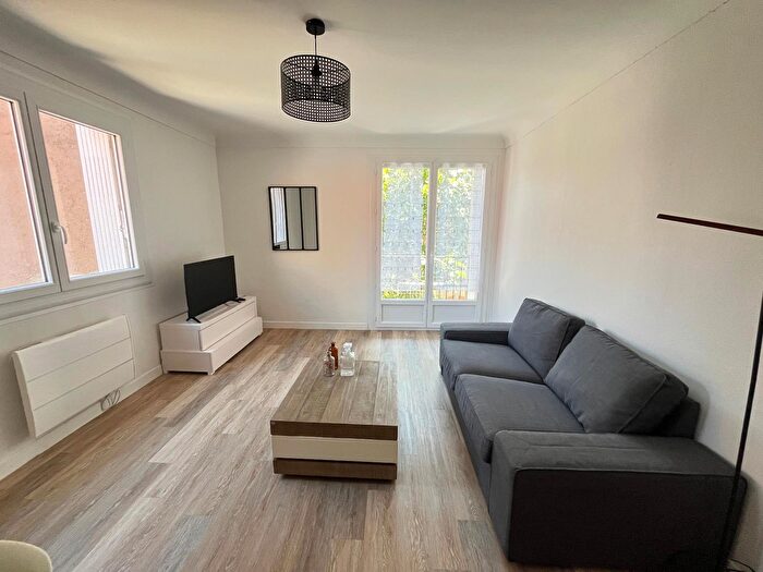 Appartement 3 pièces à Albi, Centre-ville, à louer