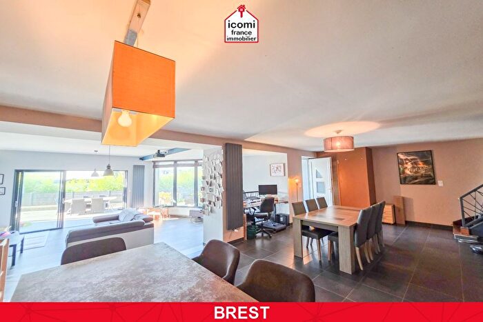 Maison à vendre - Brest, Saint-Marc, Kérampéré - 6 pièces - 4 chambres