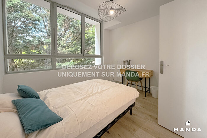 Appartement à louer - Évry, Village - 4 pièces - 3 chambres