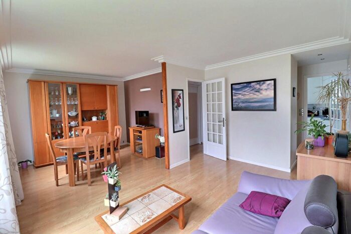 Appartement à vendre - Viroflay, Rive Gauche, Verdun, Gare, Forêt Domaniale de Meudon - 4 pièces - 3 chambres