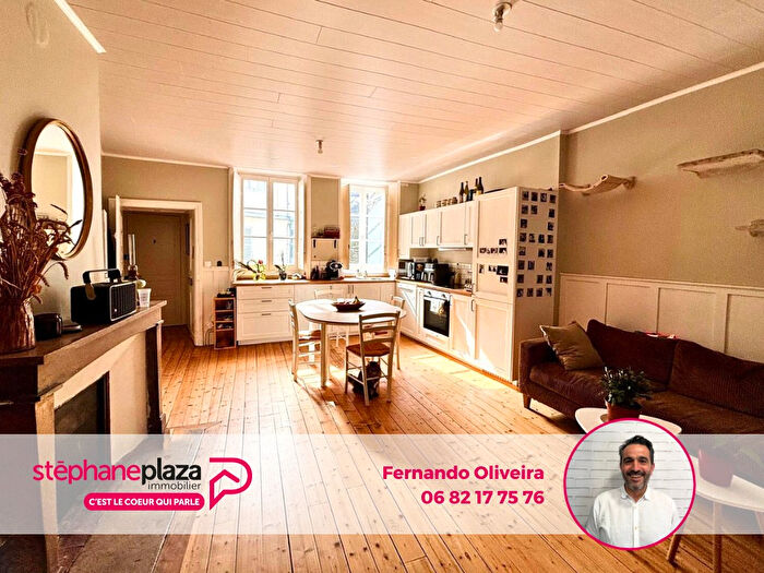 Appartement à vendre - Lons-le-Saunier, Centre-ville - 3 pièces - 1 chambre