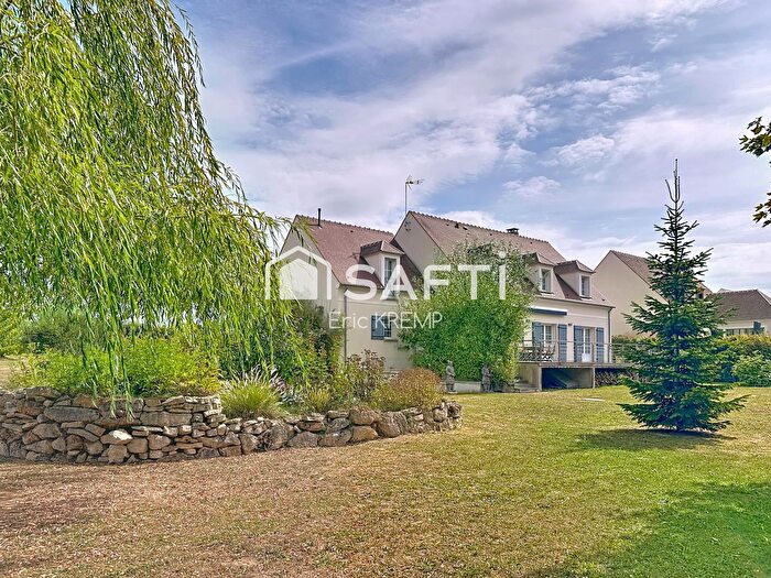 Senlis, Centre-ville : Maison 7 pièces à vendre