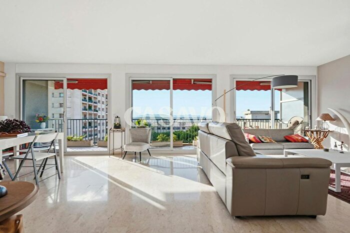 Appartement 4 pièces à Aix-en-Provence, Saint-Donat, Les Platanes, à vendre