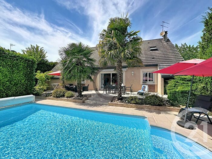 Saint-Martin-du-Tertre : Maison 7 pièces à vendre