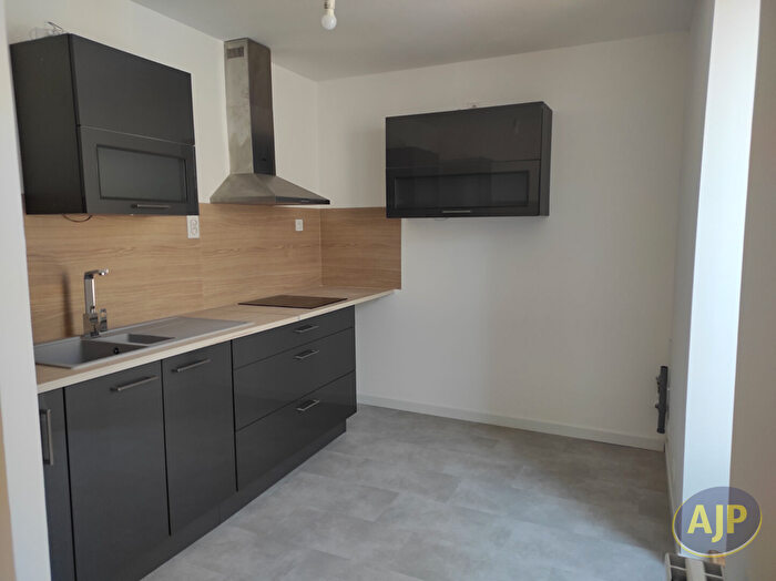 Appartement 4 pièces à Bégrolles-en-Mauges, à louer
