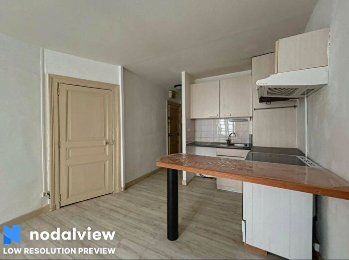 Appartement à louer - Ballainvilliers, Clermont-Ferrand - 2 pièces - 1 chambre