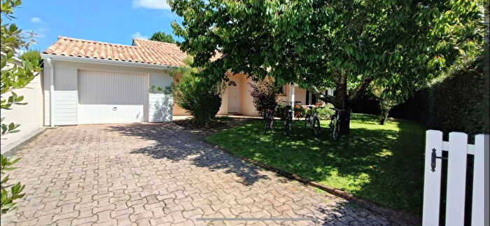 Maison à vendre - Biscarrosse, Navarrosse, Ipse, Mayotte, Millas, Bosque, En Belliard - 4 pièces - 3 chambres