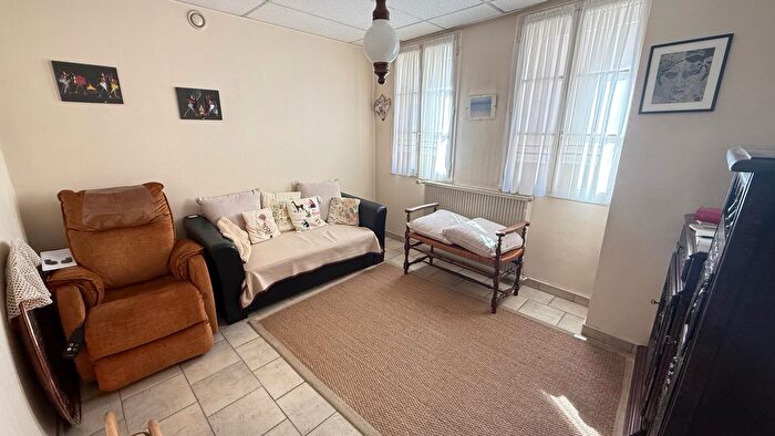 Maison à vendre - Pithiviers - 6 pièces - 3 chambres