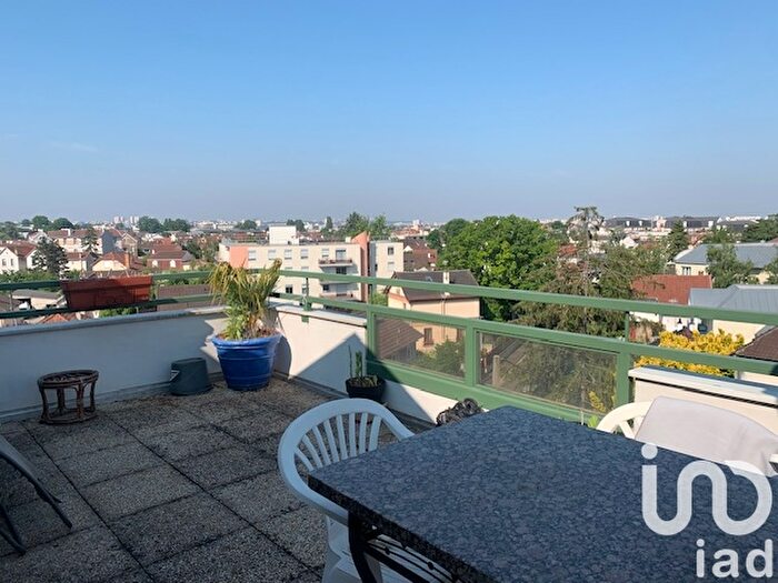 Appartement à vendre - Livry-Gargan, Gargan - 5 pièces - 3 chambres