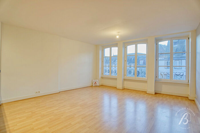 Appartement à louer - Strasbourg, Centre-ville, Mairie - 2 pièces - 1 chambre