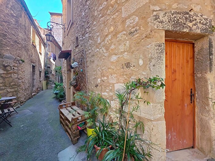 Maison à vendre - Vence, Centre-ville - 3 pièces - 2 chambres