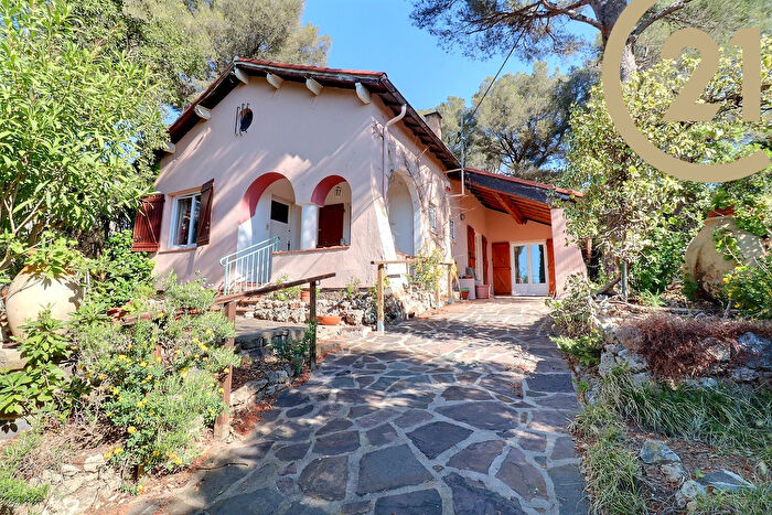 Maison 5 pièces à vendre à Fréjus
