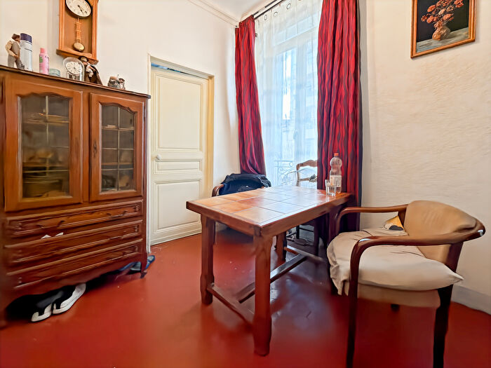 Appartement à vendre - Marseille e , Saint-Pierre - 2 pièces - 1 chambre