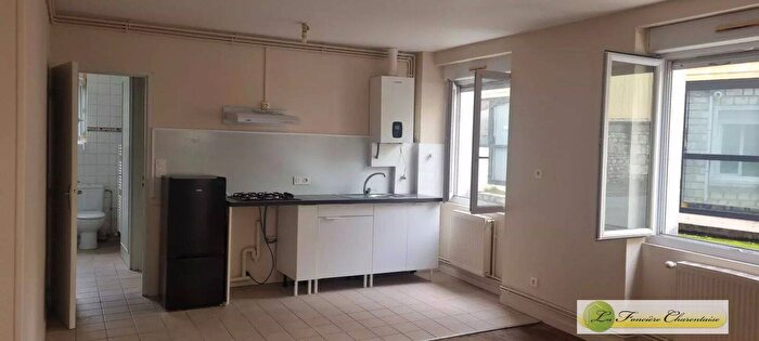 Appartement à louer - Saint Cybard-Houmeau, Angoulême - 2 pièces - 1 chambre