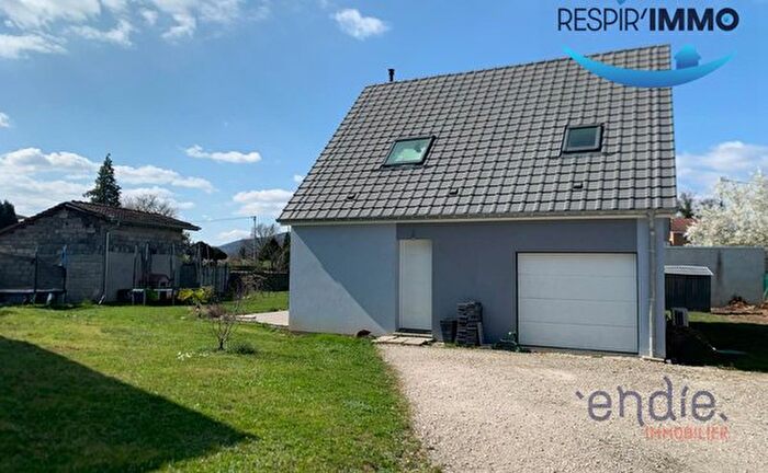 Maison 5 pièces à Offemont, à vendre