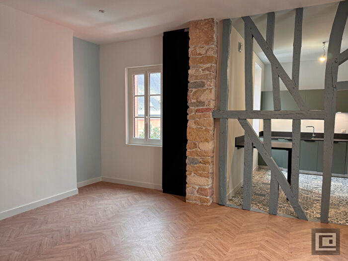 Appartement à vendre - Chalon-sur-Saône, Centre-ville - 5 pièces - 2 chambres