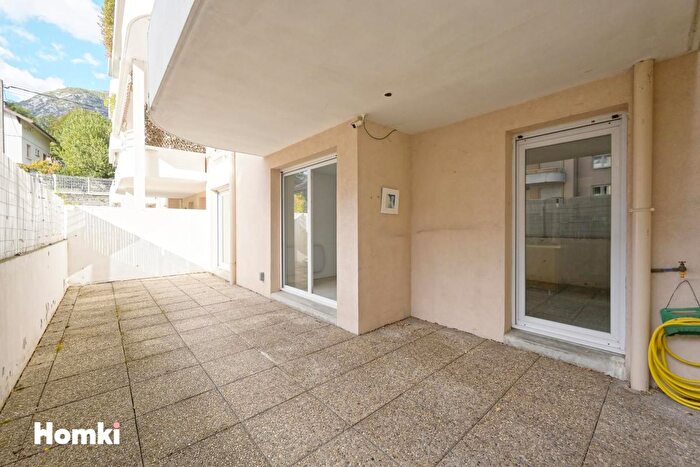 Appartement à vendre - Saint-Martin-le-Vinoux - 2 pièces - 1 chambre