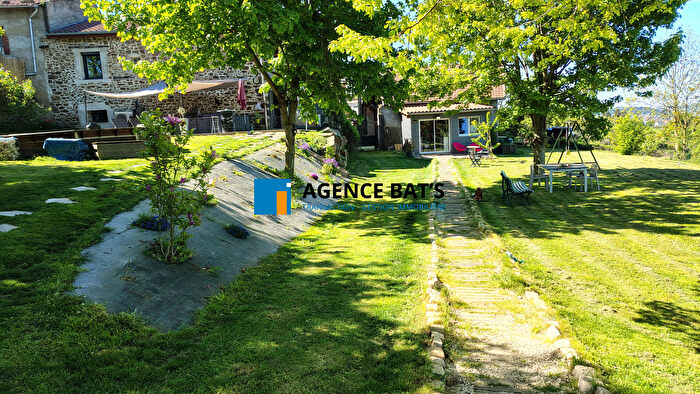 Maison 5 pièces à Saint-Jean-Bonnefonds, à vendre