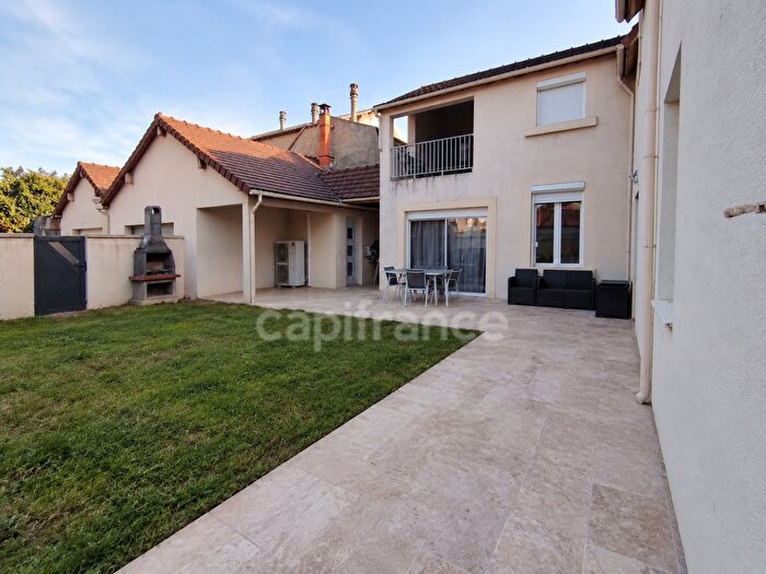 Brienon-sur-Armançon - Maison 10 pièces à vendre