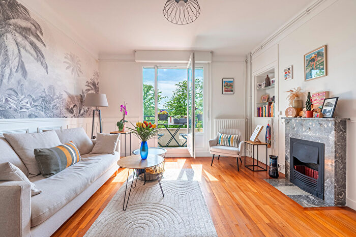 Appartement 3 pièces à vendre à Suresnes, Cité Jardins