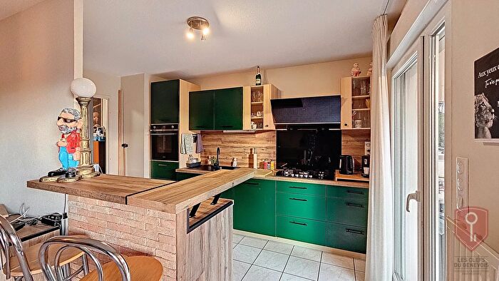 Appartement à vendre - Vétraz-Monthoux - 3 pièces - 2 chambres