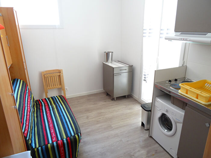 Appartement à louer - Nice, Madeleine - 1 pièce