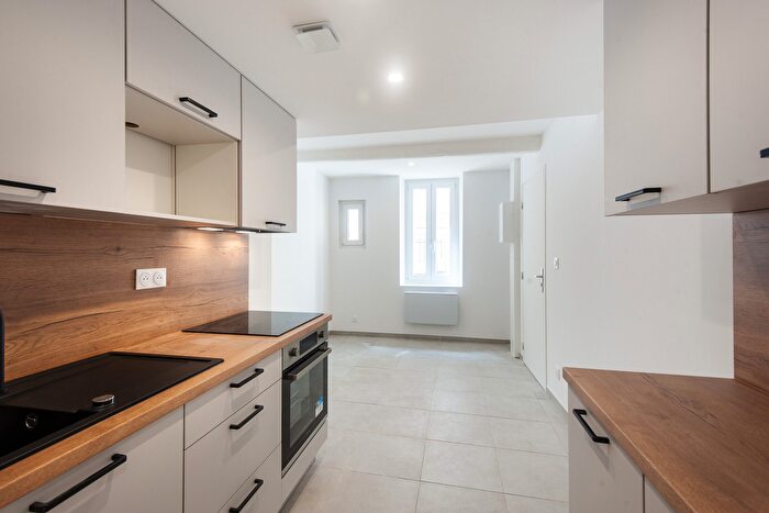 Appartement à louer - Saint-Chamas - 1 pièce