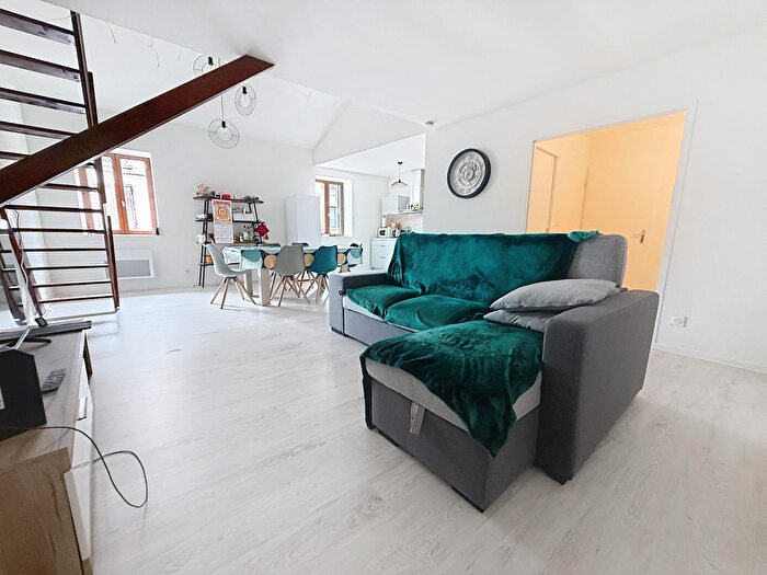 Appartement à vendre - Rives - 3 pièces - 2 chambres