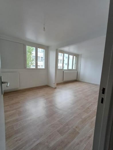 Appartement 6 pièces à Lure, à louer