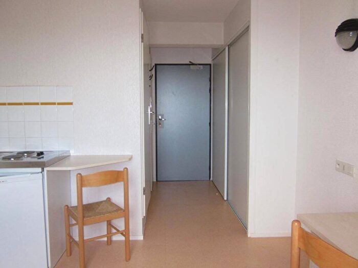 Appartement à louer - Chasseneuil-du-Poitou - 1 pièce