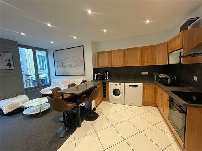 Appartement à louer - Tarentaize-Beaubrun-Severine, Saint-Étienne - 4 pièces - 3 chambres