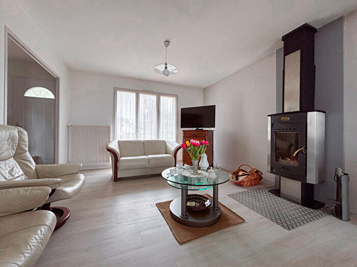 Maison à vendre - Soucelles - 6 pièces - 5 chambres