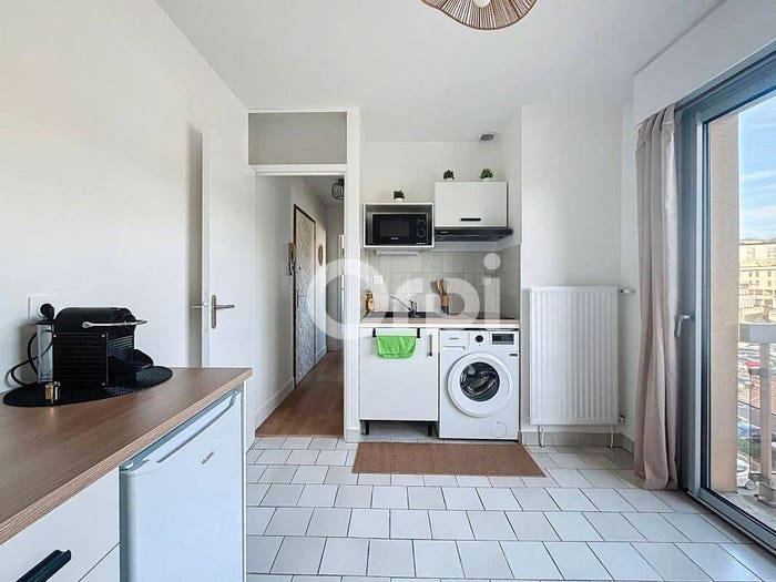 Hôpital, Brive-la-Gaillarde - Appartement 1 pièce à louer