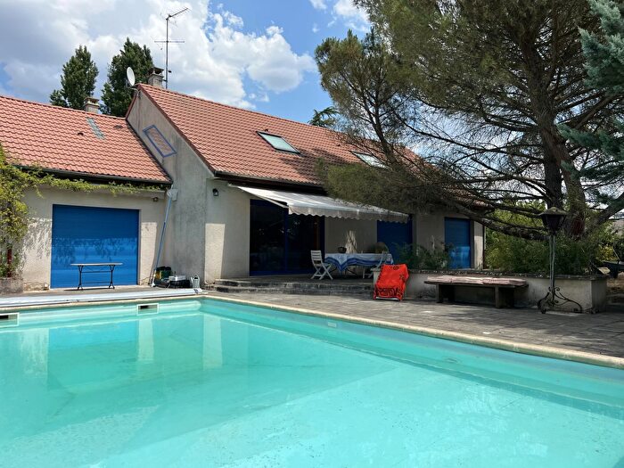 Maison à vendre - Gurgy - 8 pièces - 5 chambres