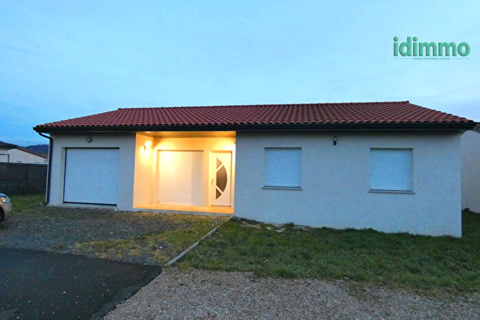 Maison à vendre - Jussac - 4 pièces - 3 chambres