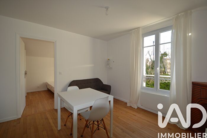 Appartement à louer - Saint-Maur-des-Fossés, La Varenne - 2 pièces - 1 chambre