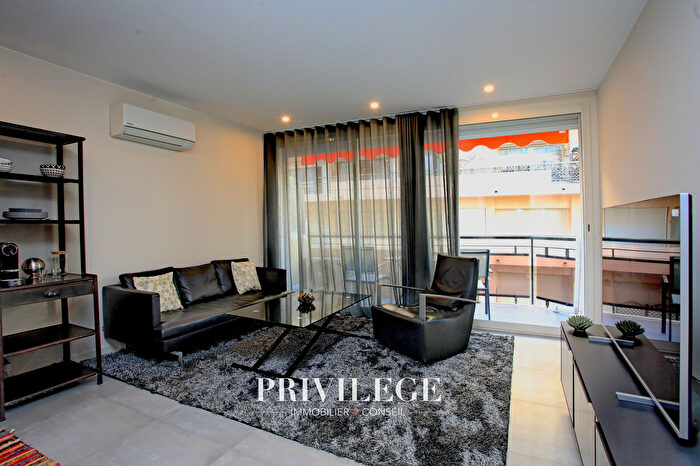 Appartement à vendre - Cannes, Pointe Croisette - 1 pièce - 1 chambre