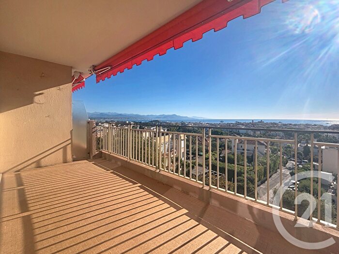 Antibes, Antibes-les-Pins, Trianon, Le Fournel, Peyregoue : Appartement 4 pièces à vendre