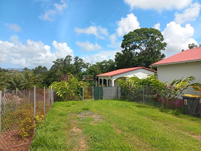 Maison à vendre - Petit-Bourg - 5 pièces - 3 chambres