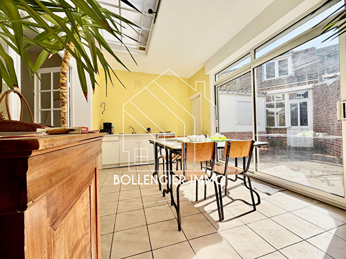Hazebrouck, Tissages : Maison 8 pièces à vendre