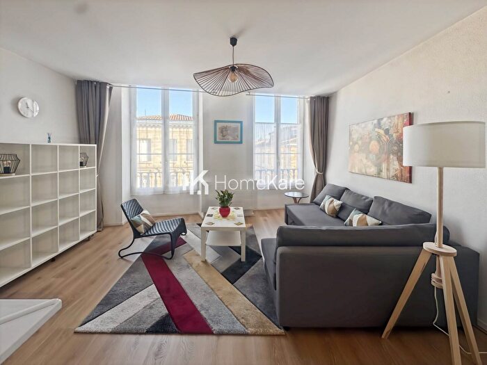 Centre ville, Bordeaux : Appartement 2 pièces à louer