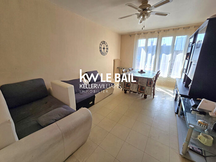 Appartement à vendre - Meulan-en-Yvelines - 3 pièces - 2 chambres