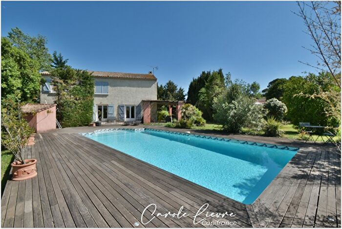 Maison à vendre - Lézignan-la-Cèbe - 7 pièces - 5 chambres