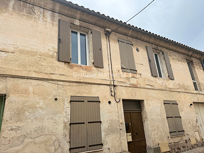 Appartement à vendre - Beaucaire, Centre-ville - 4 pièces - 3 chambres