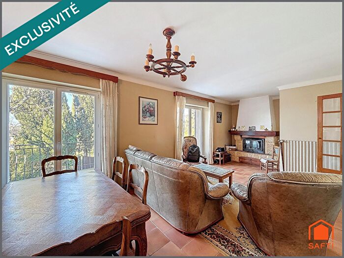 Maison à vendre - Aups - 5 pièces - 3 chambres